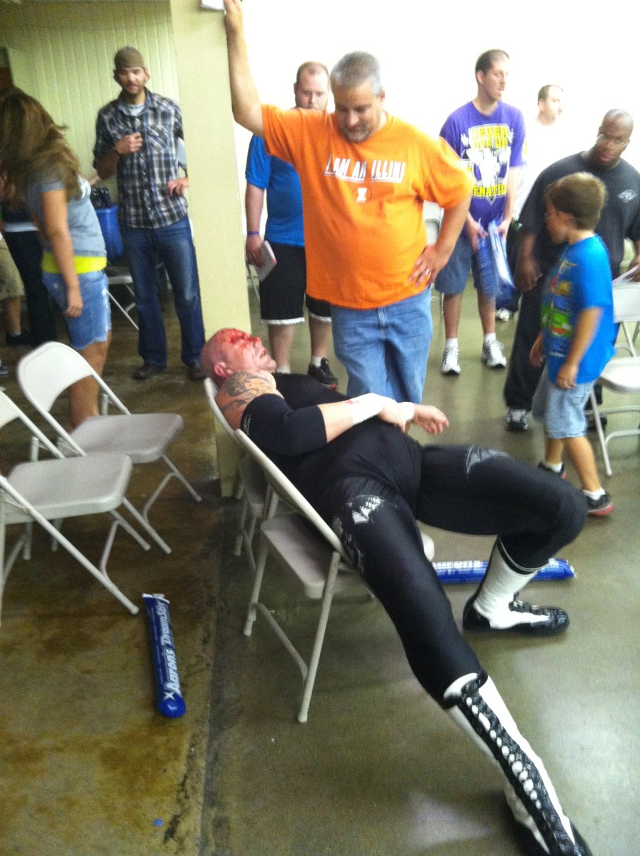Pictures from HPW Labor Day Limbo – Flash Flanagan vs The Zombie Rob ...